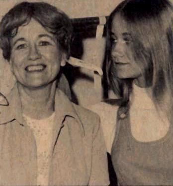 Maureen McCormick- Soap Opera Digest August 22 2000